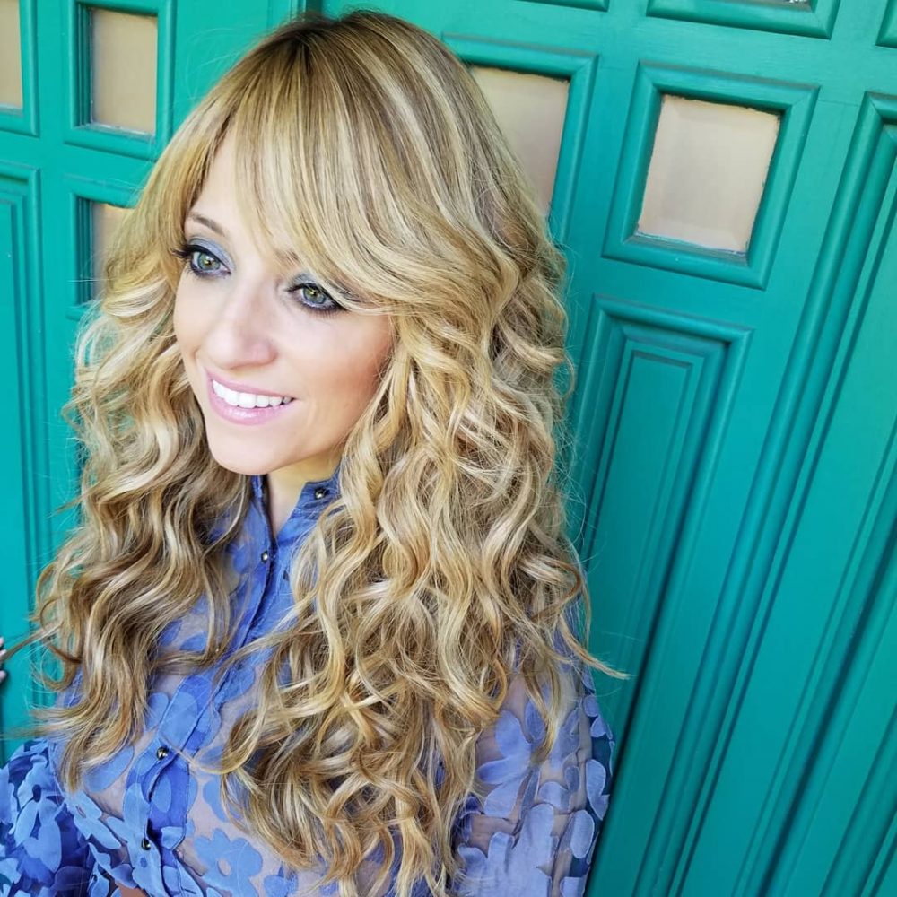 15 Modern Crimped Hair Ideas from The 80’s and 90’s
